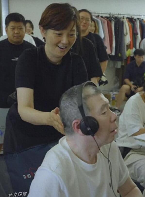 56-year-old Xu Fan's recent photos were exposed without makeup, her complexion is dull and old ...