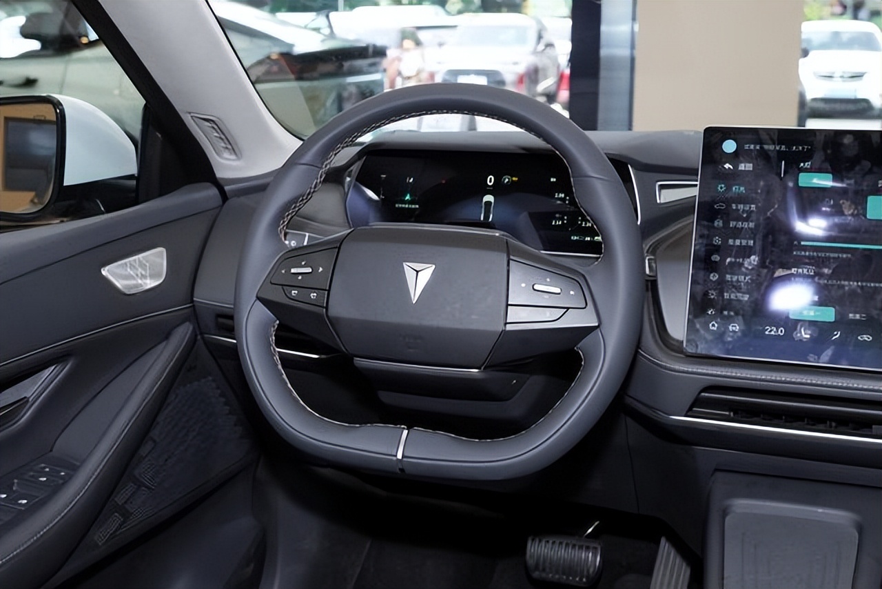 Changan Deep Blue SL03 delivered 4,103 new cars in February, and the new SUV Deep Blue S7 will ...