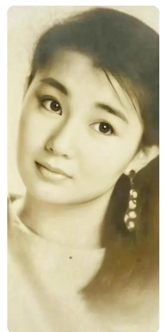 Maggie Cheung when she was young - iNEWS