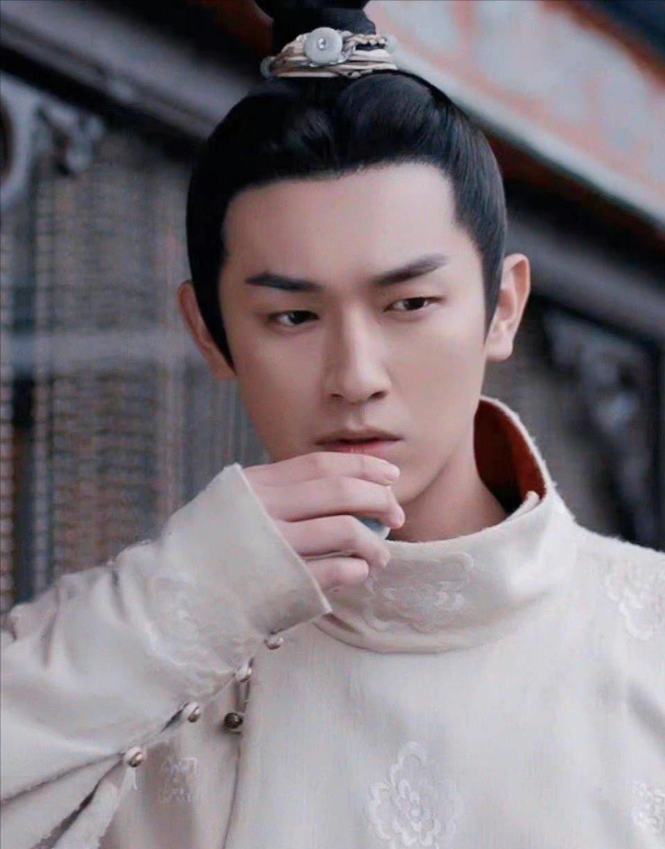 Guo Jingyu won [Hou Men Youxi], the screenwriter of Soul Ferry matched the props of Zhen Huan's ...