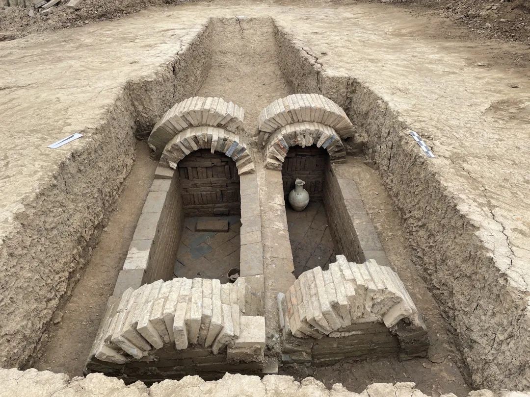 The Bronze Age: Tomb Culture Emerges, Excavating Human Bones Reveals ...