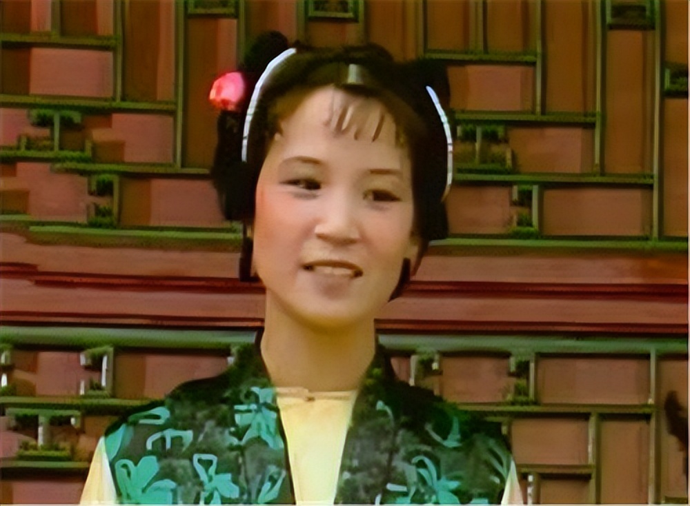 In "A Dream of Red Mansions", why only Xiren pays so much attention to ...