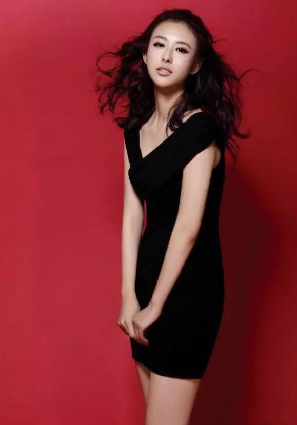 In the 8-minute "action movie" video, Zhai Ling's ventriloquist is top ...