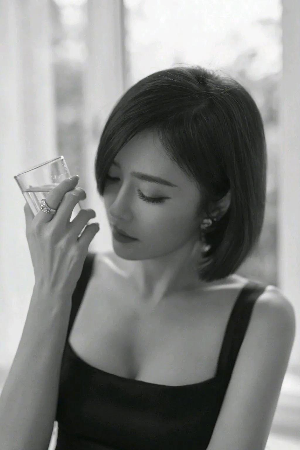 Charming Qin Lan - iMedia