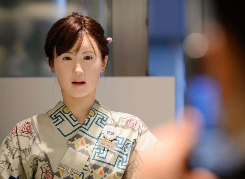 The "female robot" has 3 major functions and its internal structure is ...