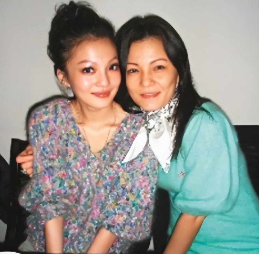 Angela Chang spent hundreds of millions to buy an island, only 30 years ...