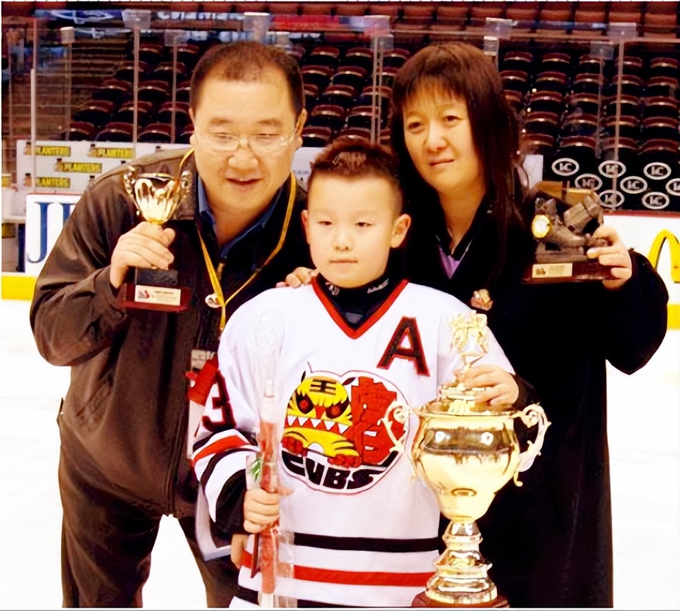 The well-known talented girl Liang Huan: Married to Yingda for 26 years ...