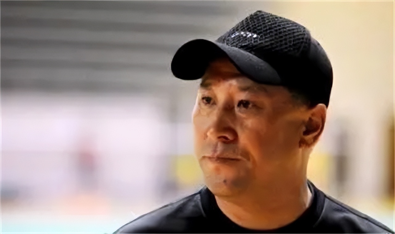 The champion Li Yongbo has been in love for 8 years and married a wife ...