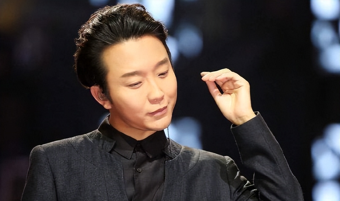 Li Yugang fell from the altar? Offend the entire Peking Opera world by ...