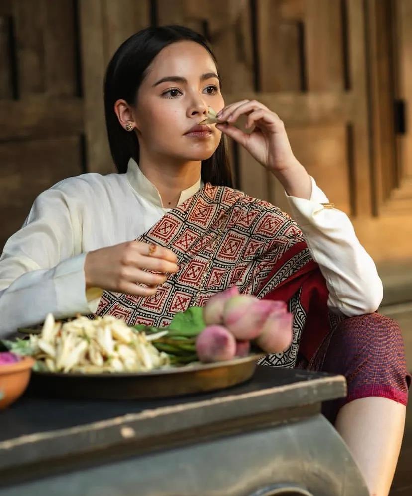 Thai star ins update recently: yaya noon bella jui, etc. 11.8 - iNEWS