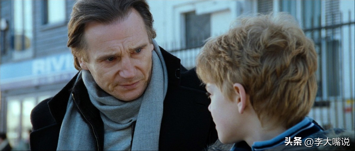 The Parallel Narrative and Multi-line Plot of the Movie "Love Actually ...