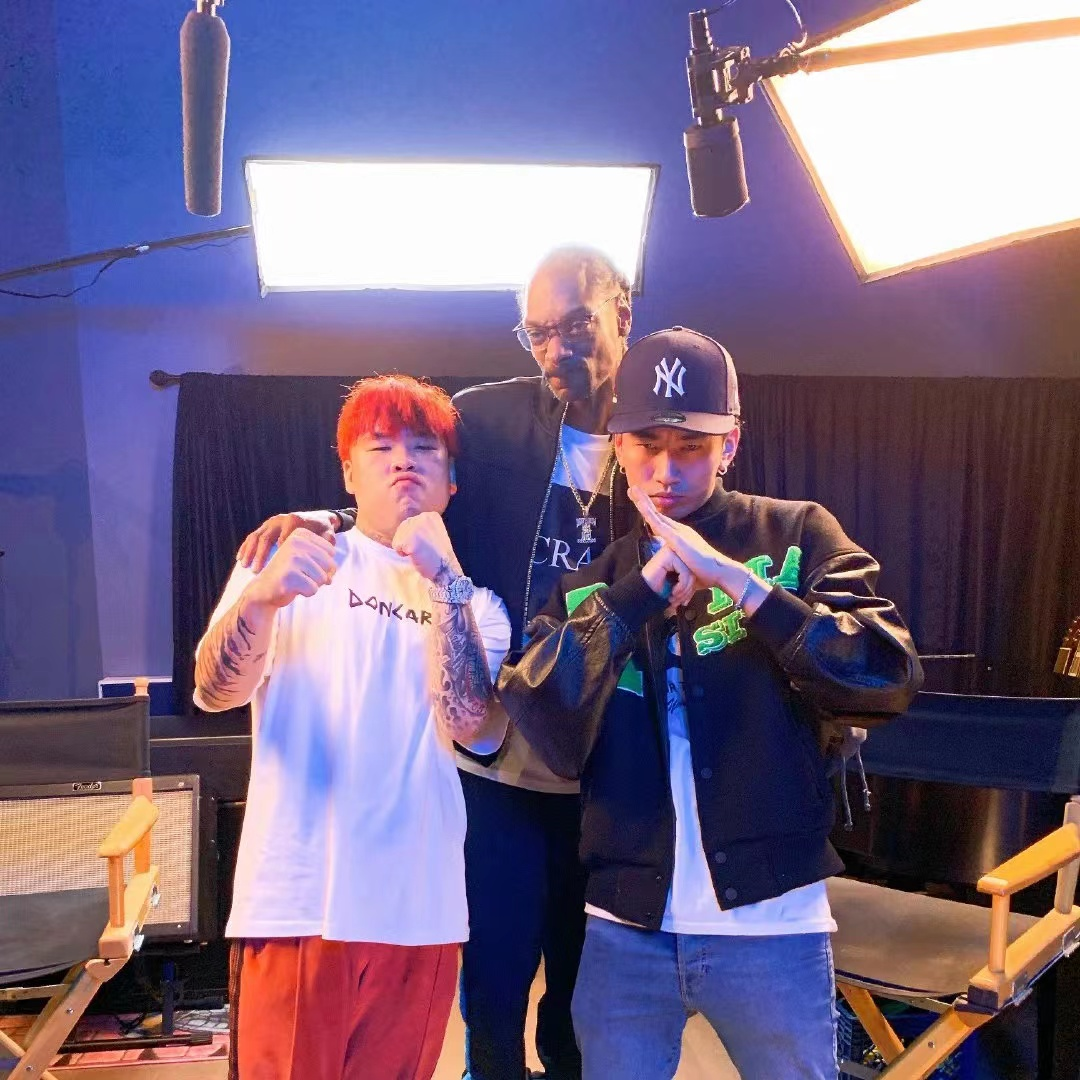 Are rappers so hard-core when they chase stars? - iMedia