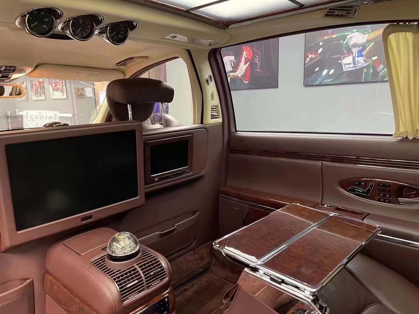 Surprised the latest final version, the blue Maybach 62S - iMedia