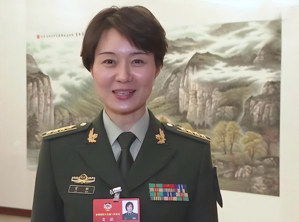 Lei Min: Joined the women's SWAT team at the age of 17 and is now a ...