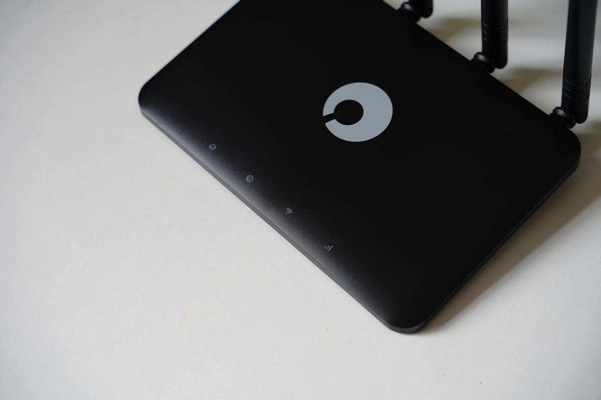 Moving broadband can not take away?Enjoy 3000GB per month, this router ...