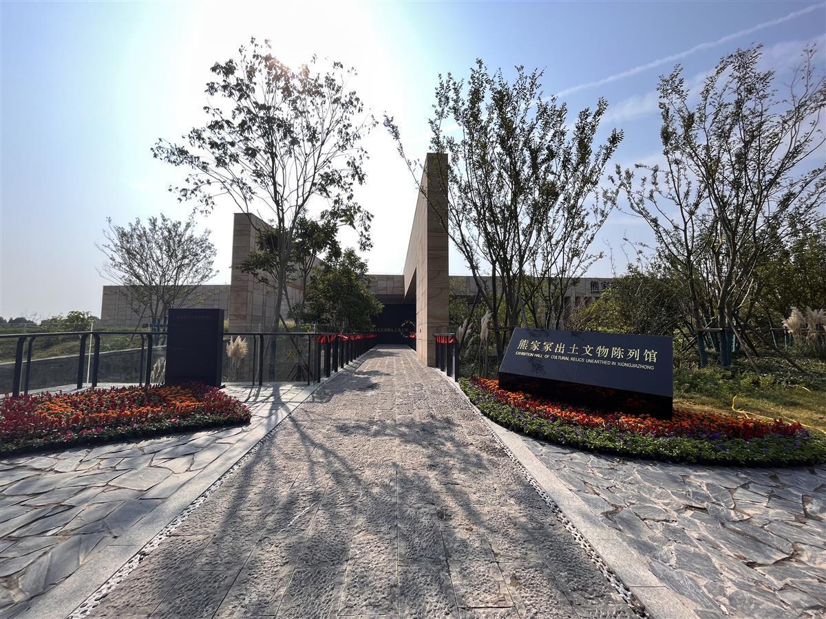 "There are terracotta warriors and horses in the north, and Xiong's ...