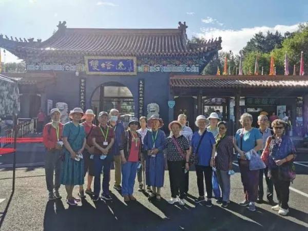 A 93-year-old man with a story, Professor Xie Zhongqing appreciates ...