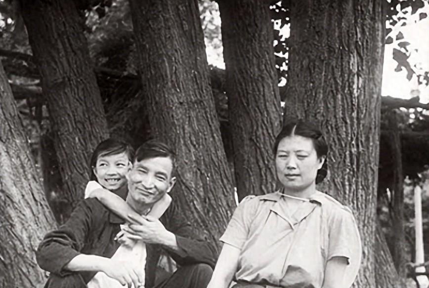 She once served as Chen Yun's secretary. She married Chen Yun when she ...