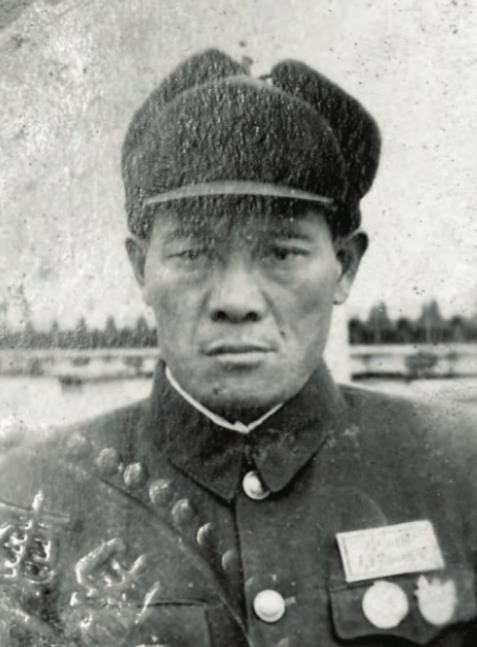 After Liu Bocheng fell into a coma in 1986, his wife Wang Ronghua ...