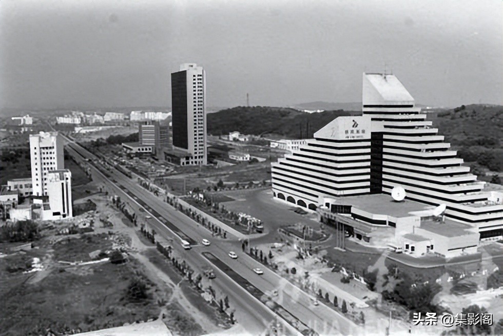 Old photos of Dalian in the 1990s - iNEWS