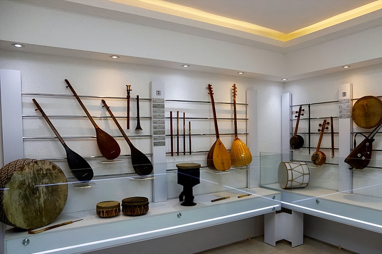 Isfahan Drums in Ancient Persian Music: Features, Functions and ...