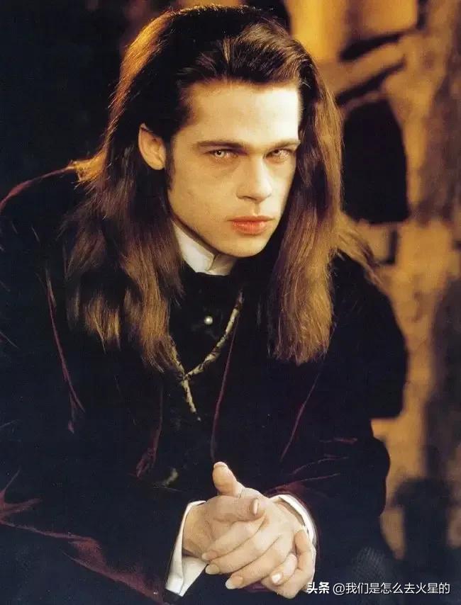 The most handsome vampire, don't you want to fight? - iNEWS