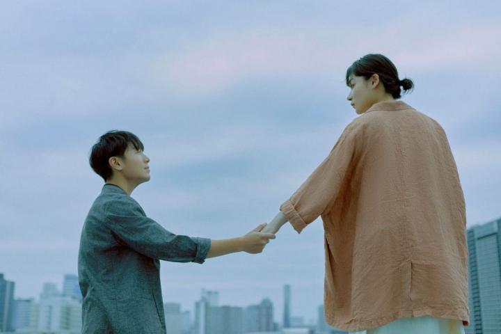 Wei Li'an's new song MV flew to Japan to film "In the Car", the heroine ...