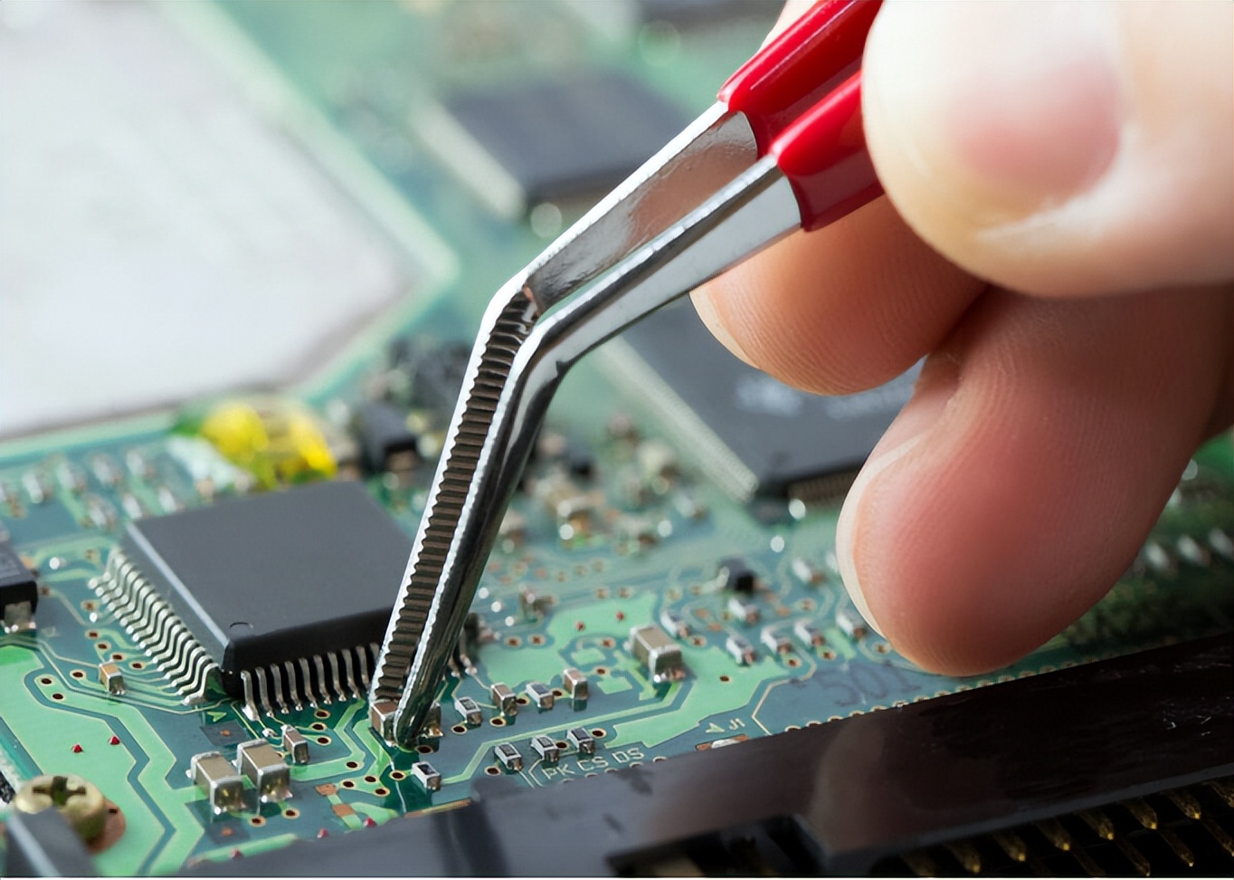 1,400 Chinese scientists "return to China", BYD Wang Chuanfu: domestic ...