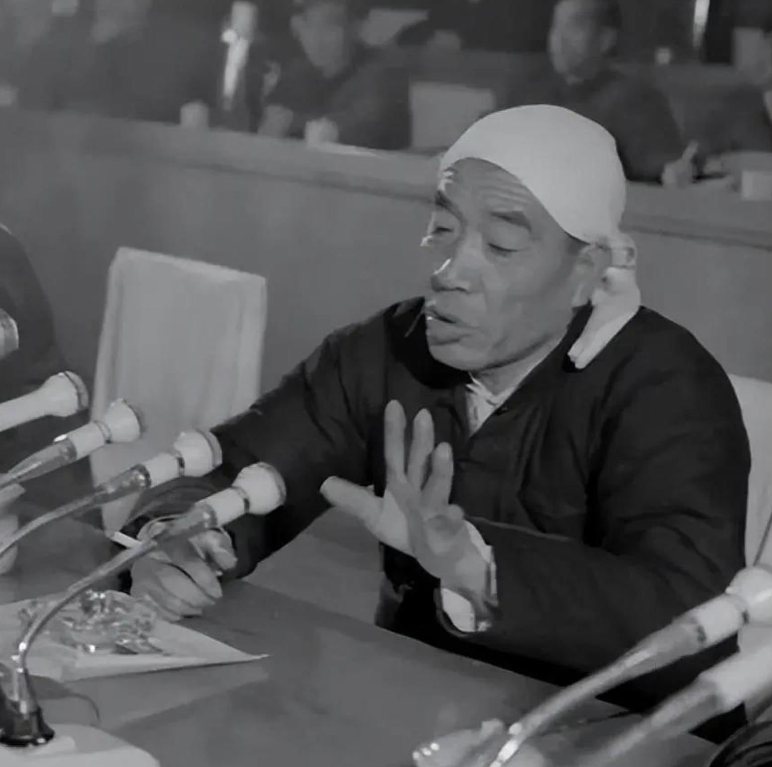 After Chen Yonggui died of illness, the specifications of the memorial service sparked ...