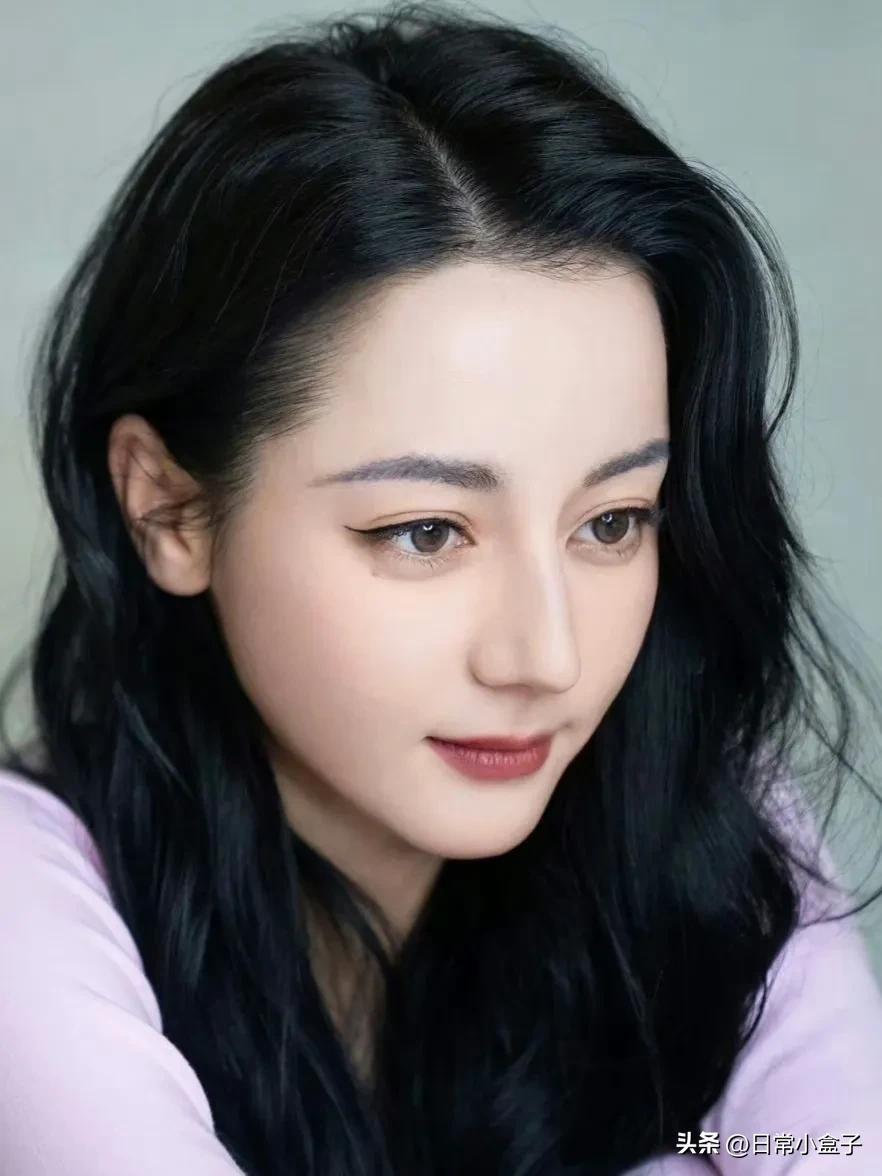 Follow Di Lieba: Gain Personal Charm or Lose Your True Self? - iMedia