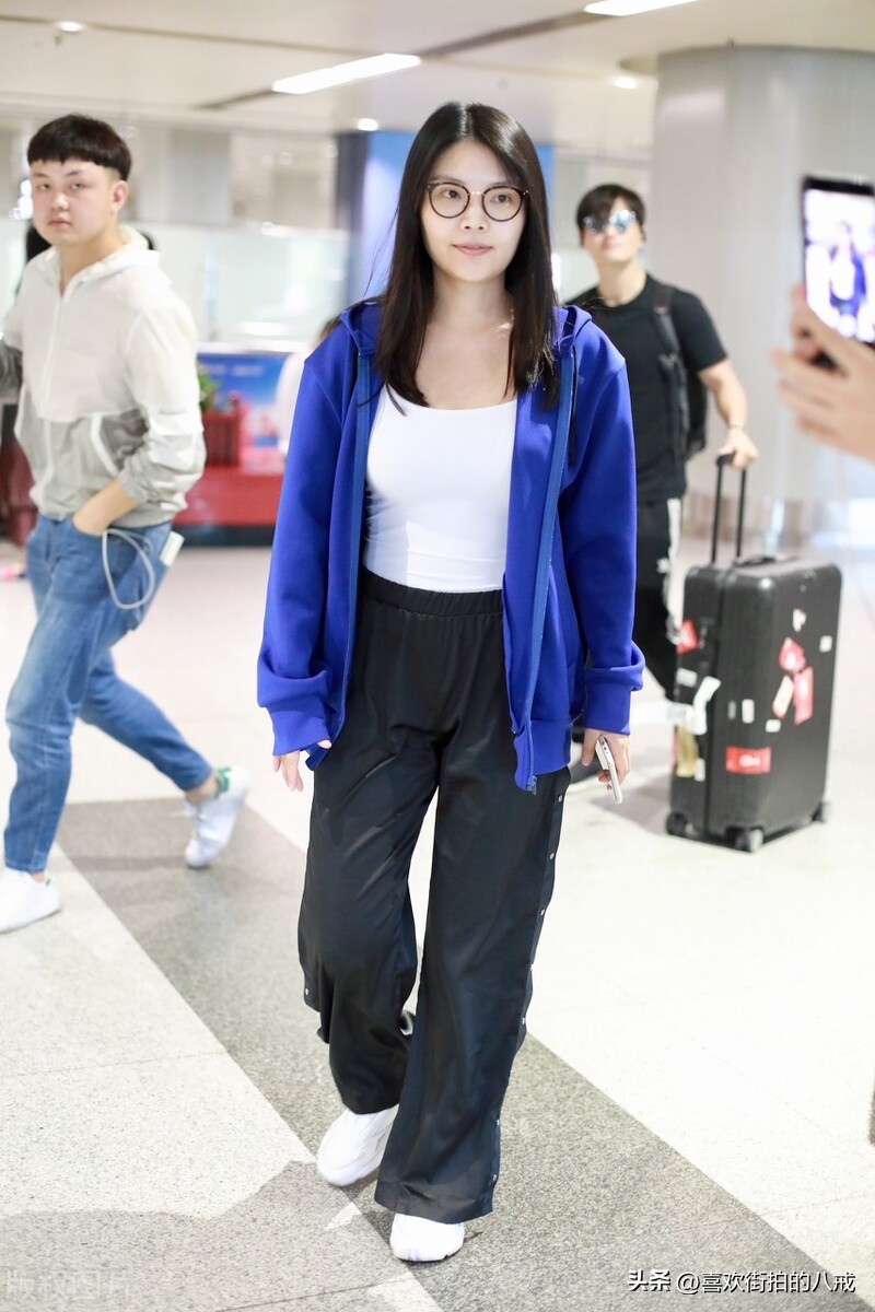 Xu Dongdong and Yin Ziwei officially announced their reunion, posting ...