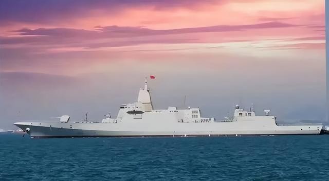 The shipyard is building 6 warships at the same time, with 432 vertical ...