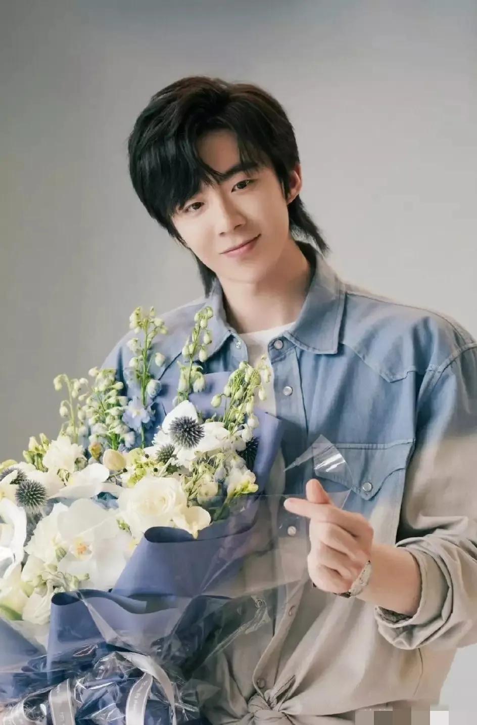 It was revealed that Liu Yuning had married a wife and had a daughter, so he abandoned his wife ...