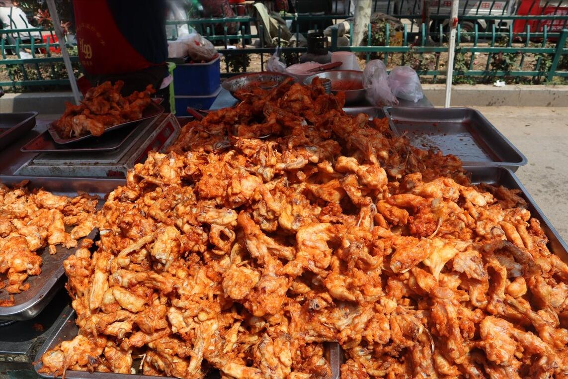 What kind of meat is the popular "fried chicken wishbone" made of?Why ...