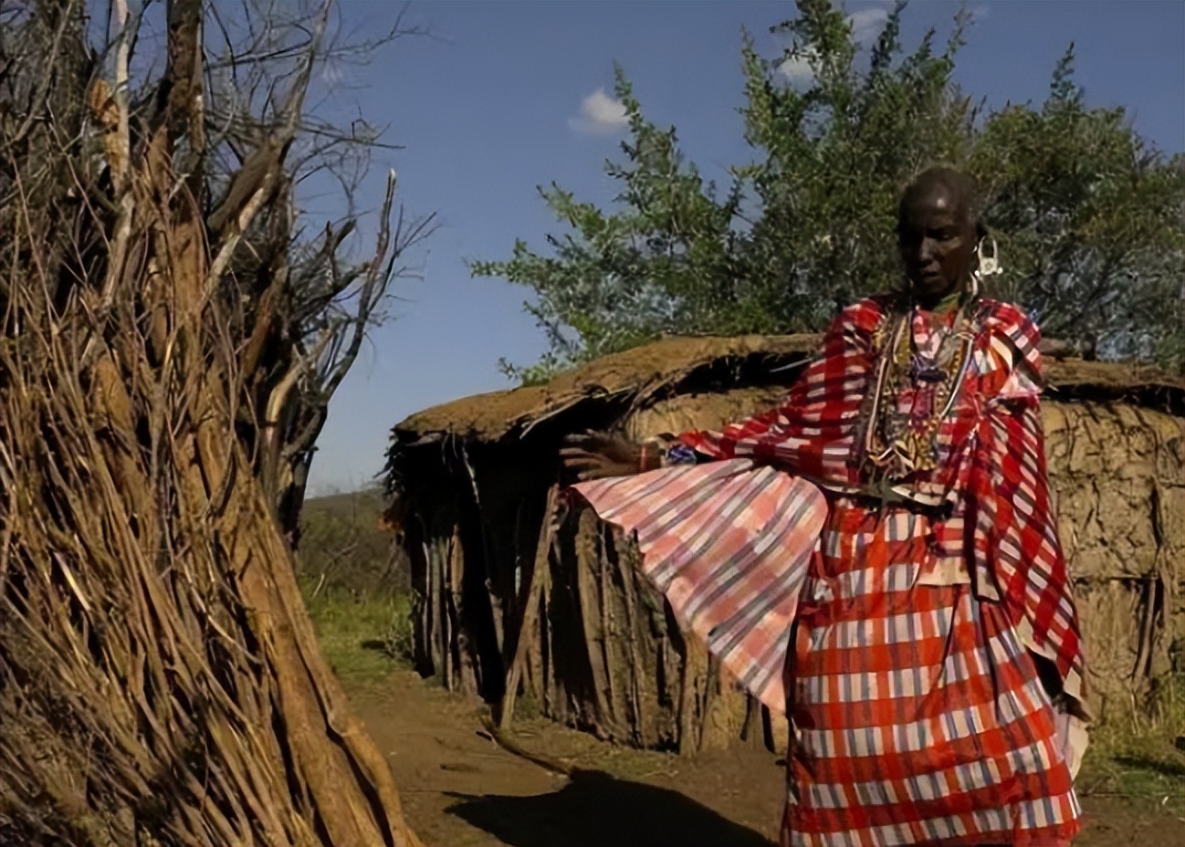 Mysterious African Nuer tribe: In order to continue offspring, women ...