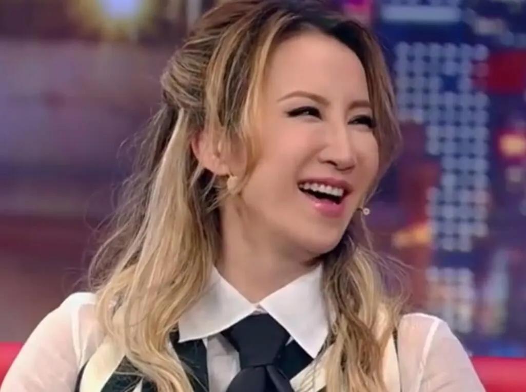 The famous singer Coco Lee passed away due to depression, and the ...