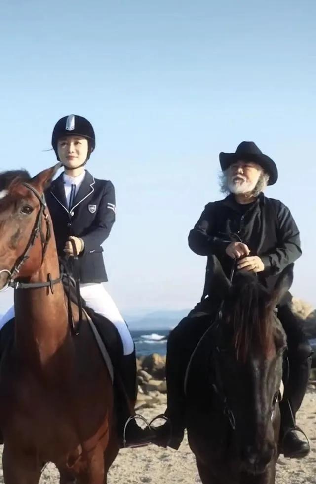 Du Xinglin talks about marrying Zhang Jizhong not because of money - iNEWS