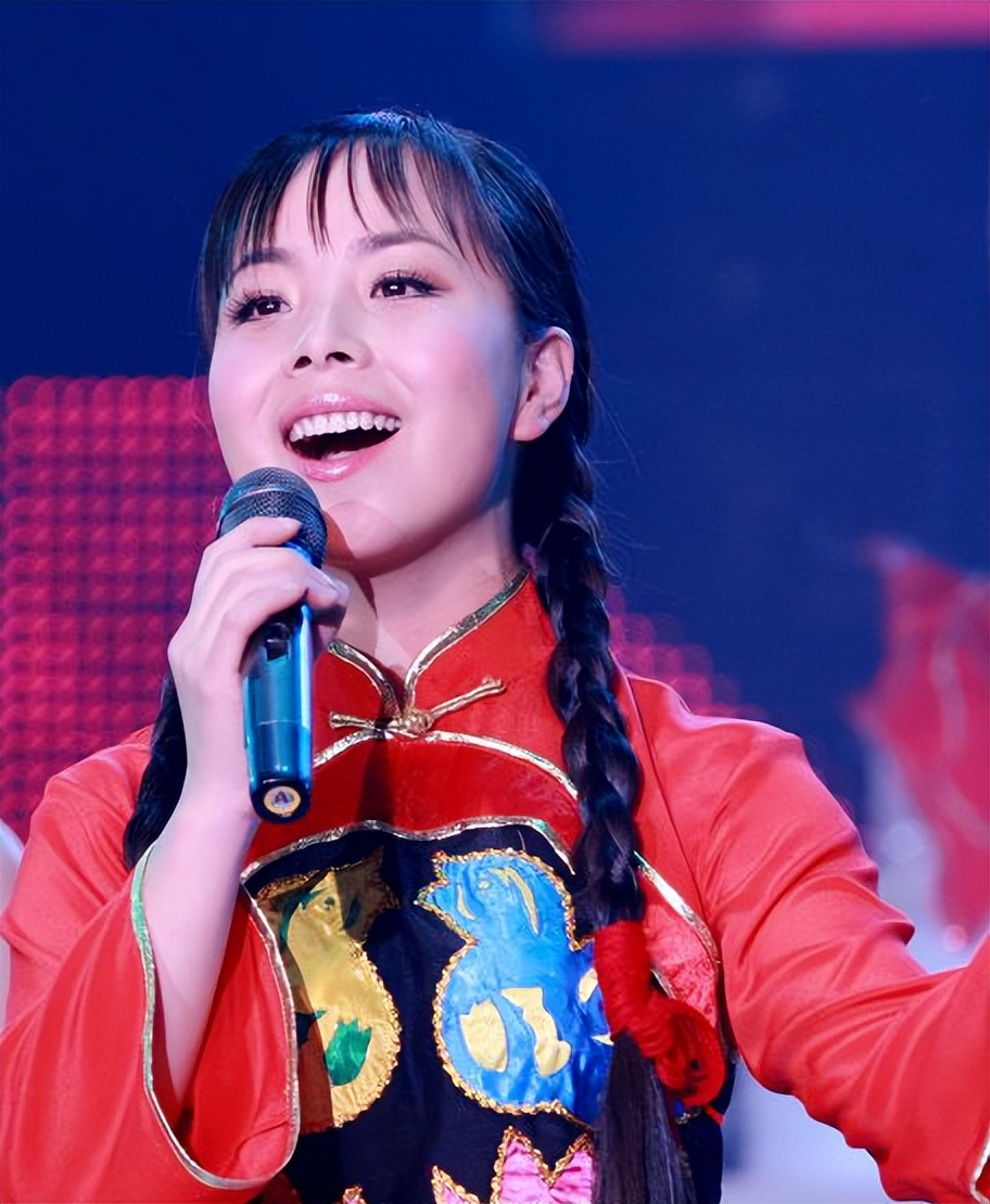 Wang Erni: Become famous at the age of 23, give up a million annual ...