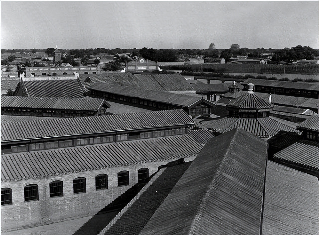 The lives of the war criminals in Gongdelin: Du Yuming shaves Wang ...