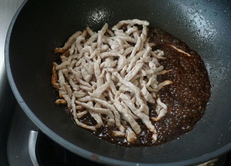 Shredded Pork with Beijing Sauce, which you can learn easily, is simple ...