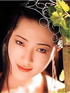 Mainland actress - Yang Simin - iNEWS