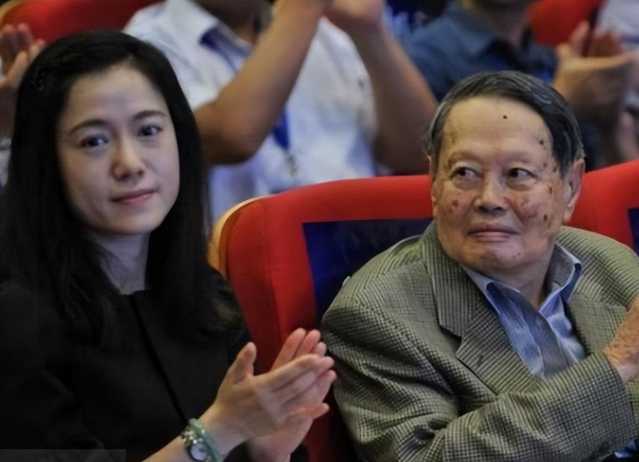 Yang Zhenning actually cheated! Netizens called it "already expected ...