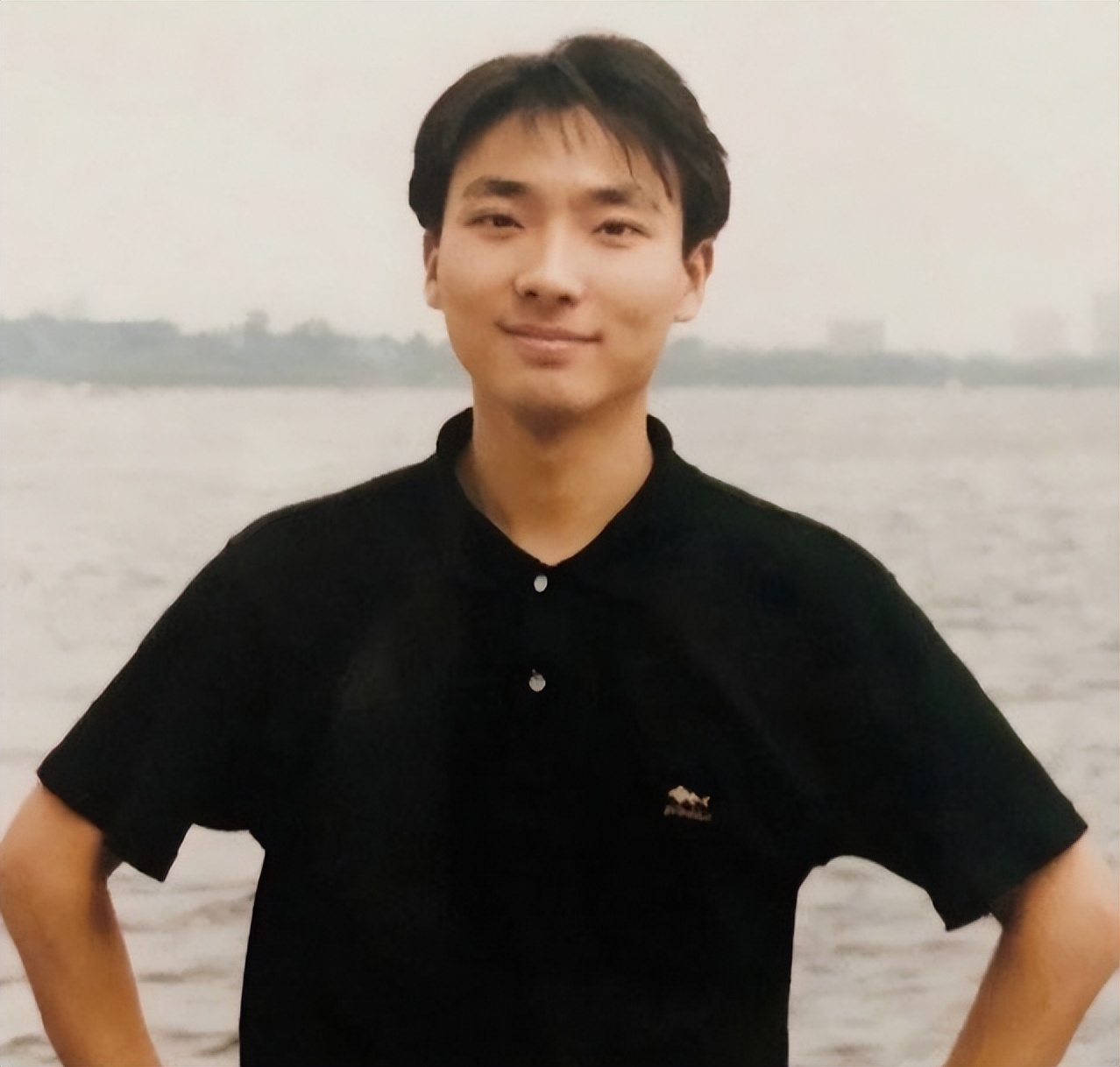 Kang Hui's wife Liu Yajie: There were tears and pain behind her husband ...