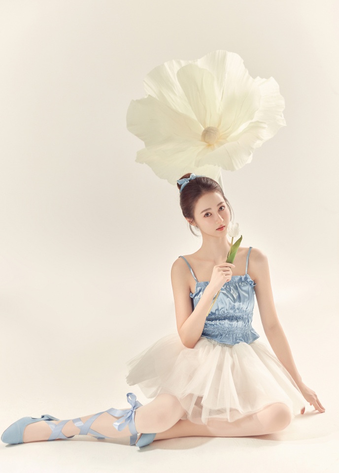 Guo Pinchao's girlfriend Ma Zehan posted photos of ballet costumes ...