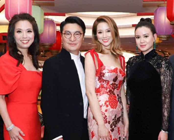 Female celebrities marrying rich men have no good results. This actress ...