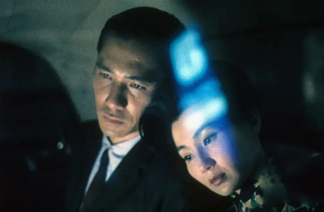 Why did a photo of Tony Leung and Maggie Cheung in 2001 become a regret ...