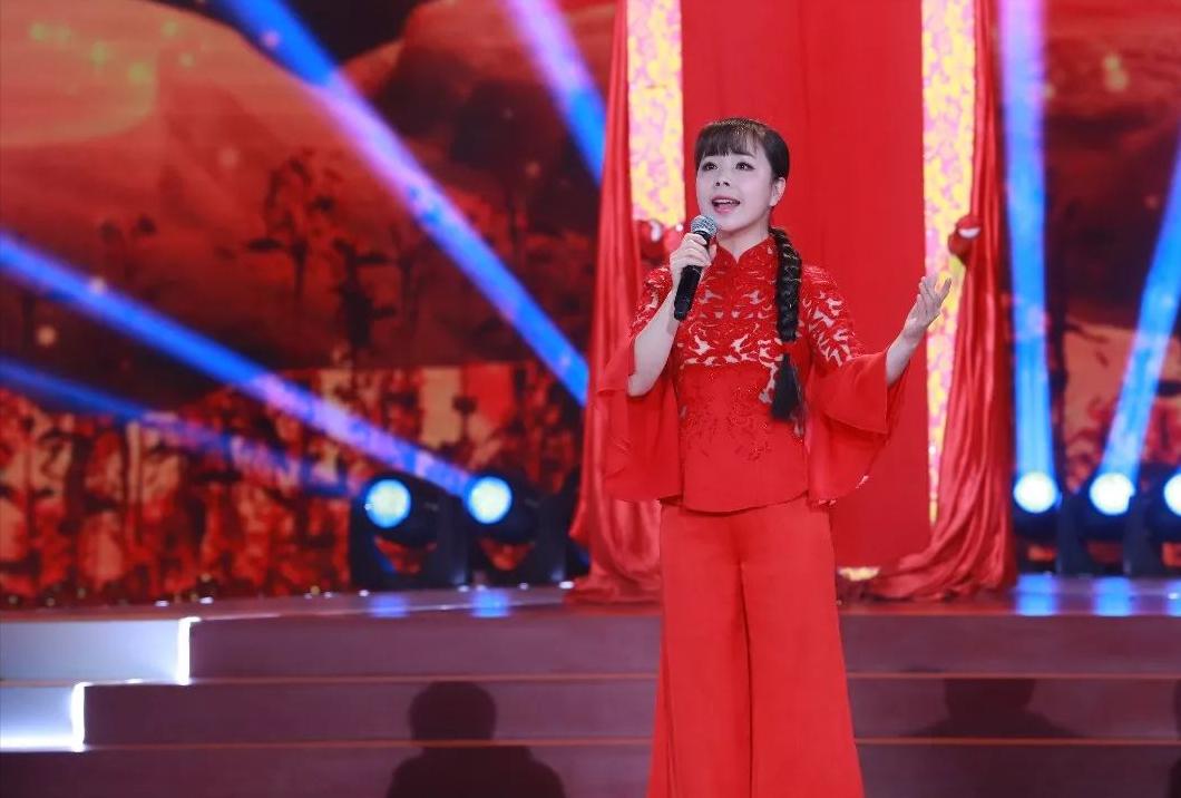 Wang Erni: Become famous at the age of 23, give up a million annual ...