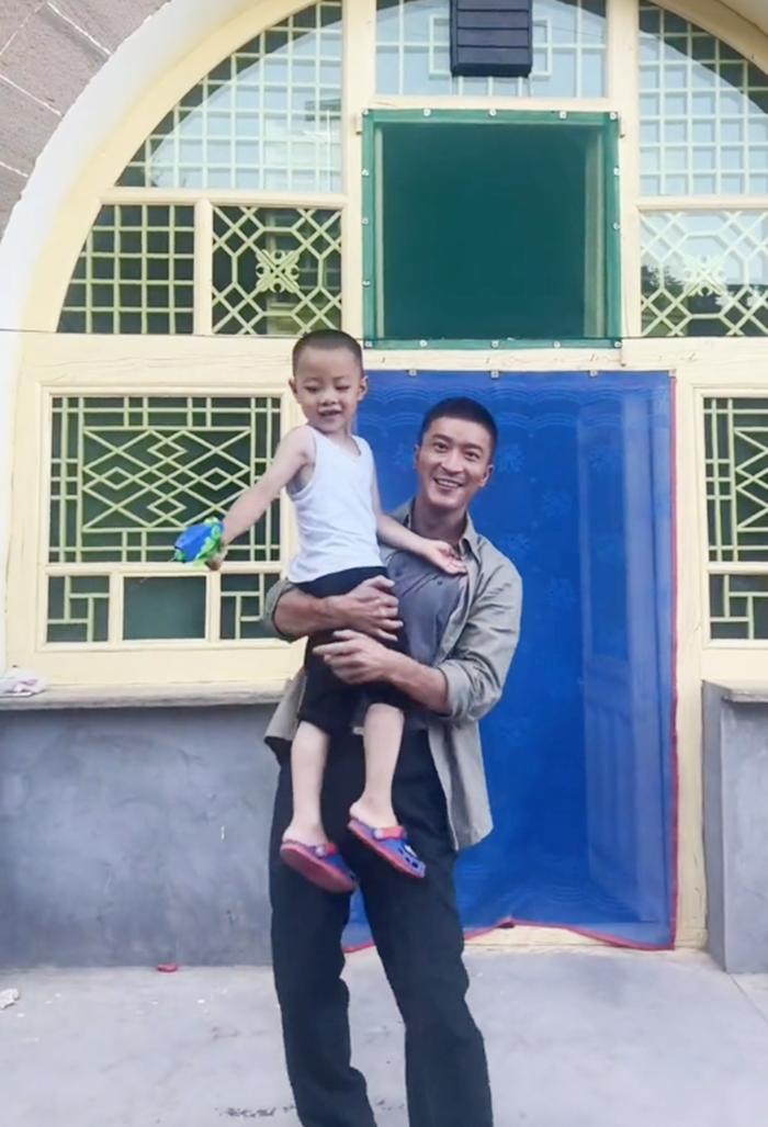 40-year-old actor Zhang Duo returned to the countryside to experience ...