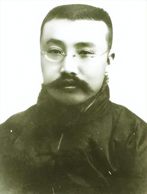 In 1951, it was found that the murderer of Li Dazhao was paralyzed at ...