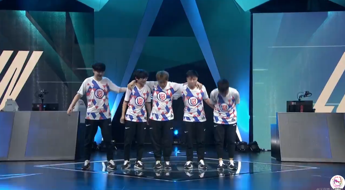 From heaven to hell!RNG lost to LGD and fell to 4th place - iNEWS